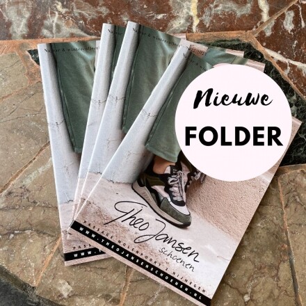 Een folder vol met hippe schoenen geschikt voor steunzolen!